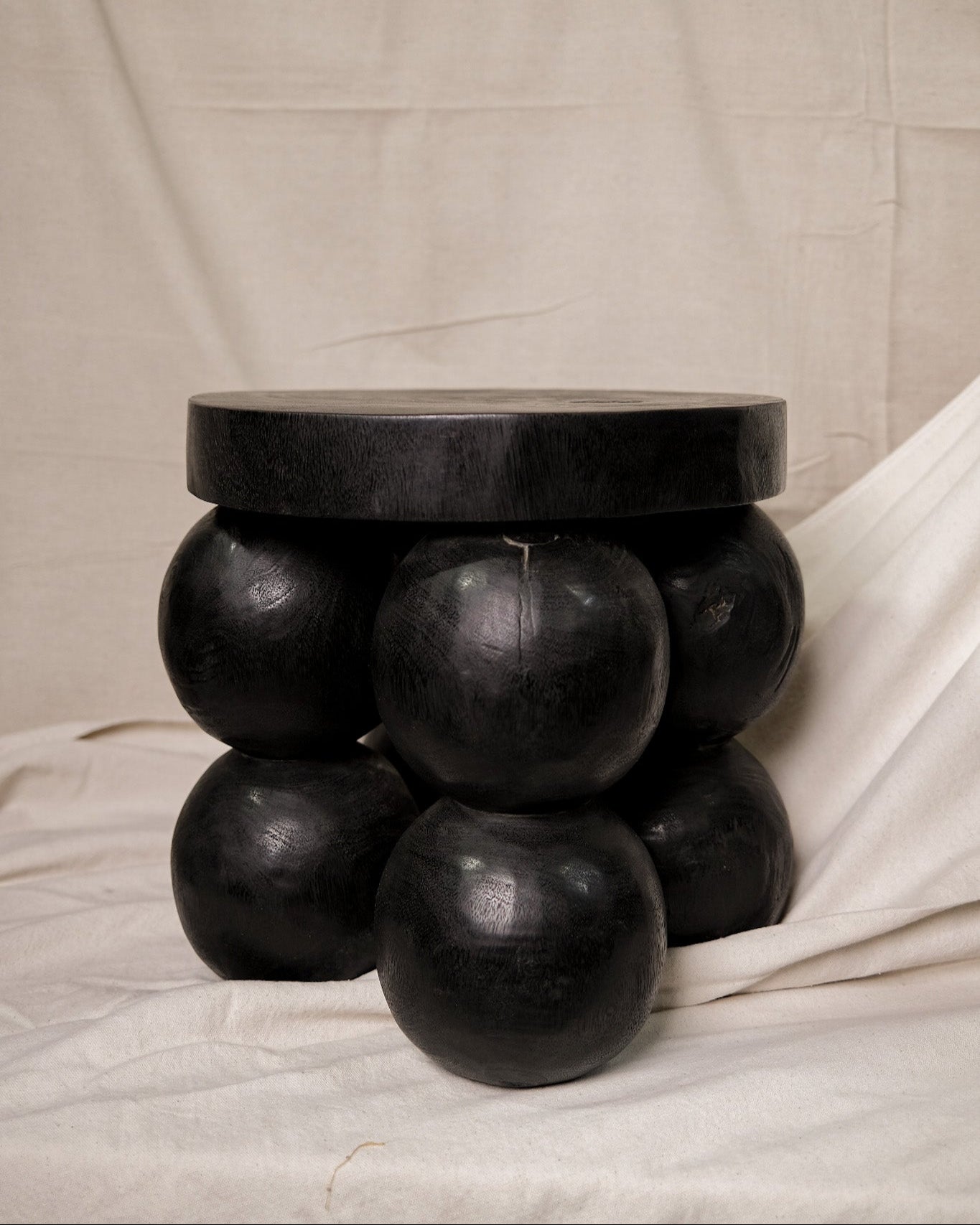 Roa Side Table Black